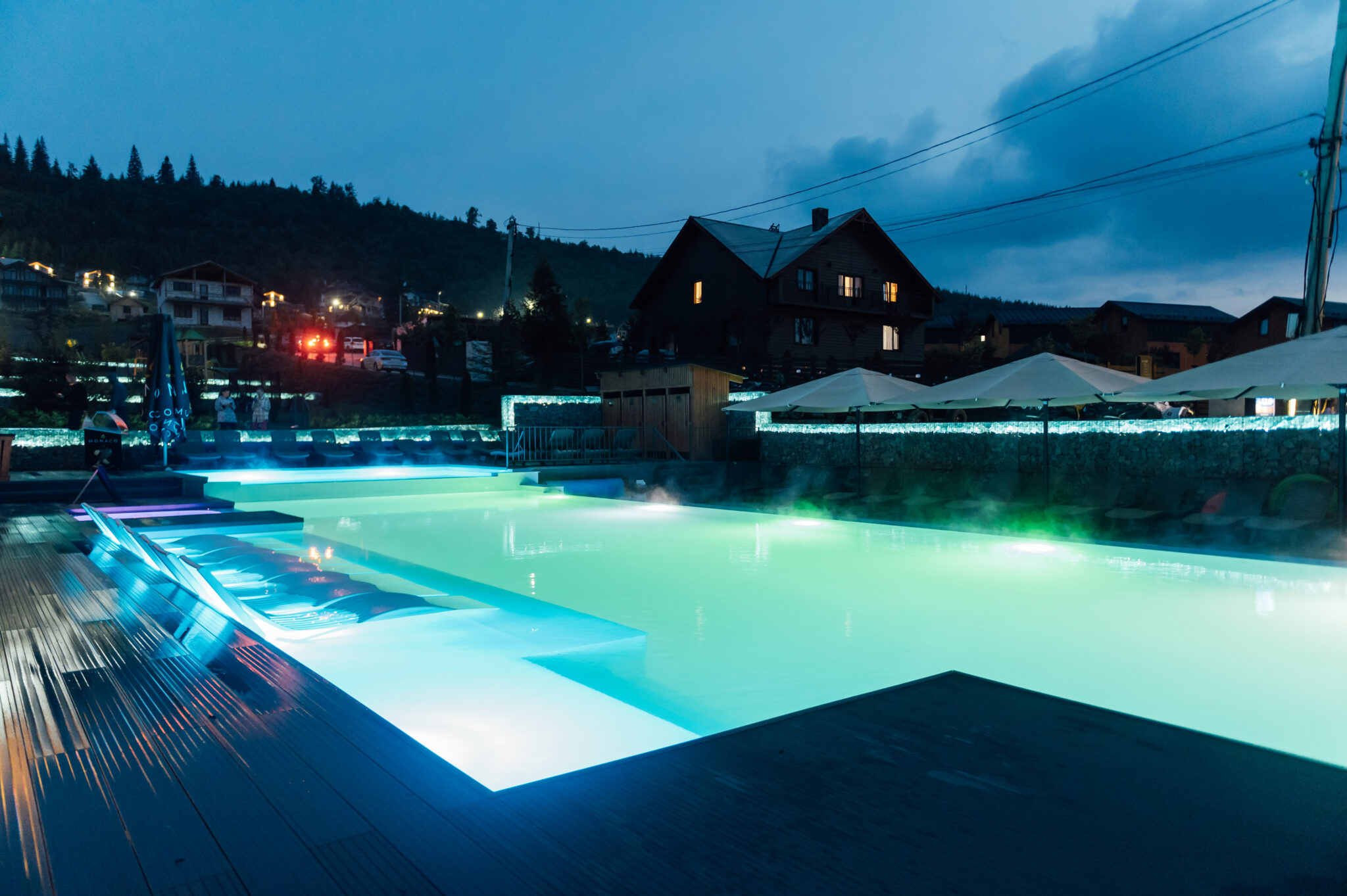 Balancing Function and Aesthetics in Pool Lighting Design - Tiki Pools